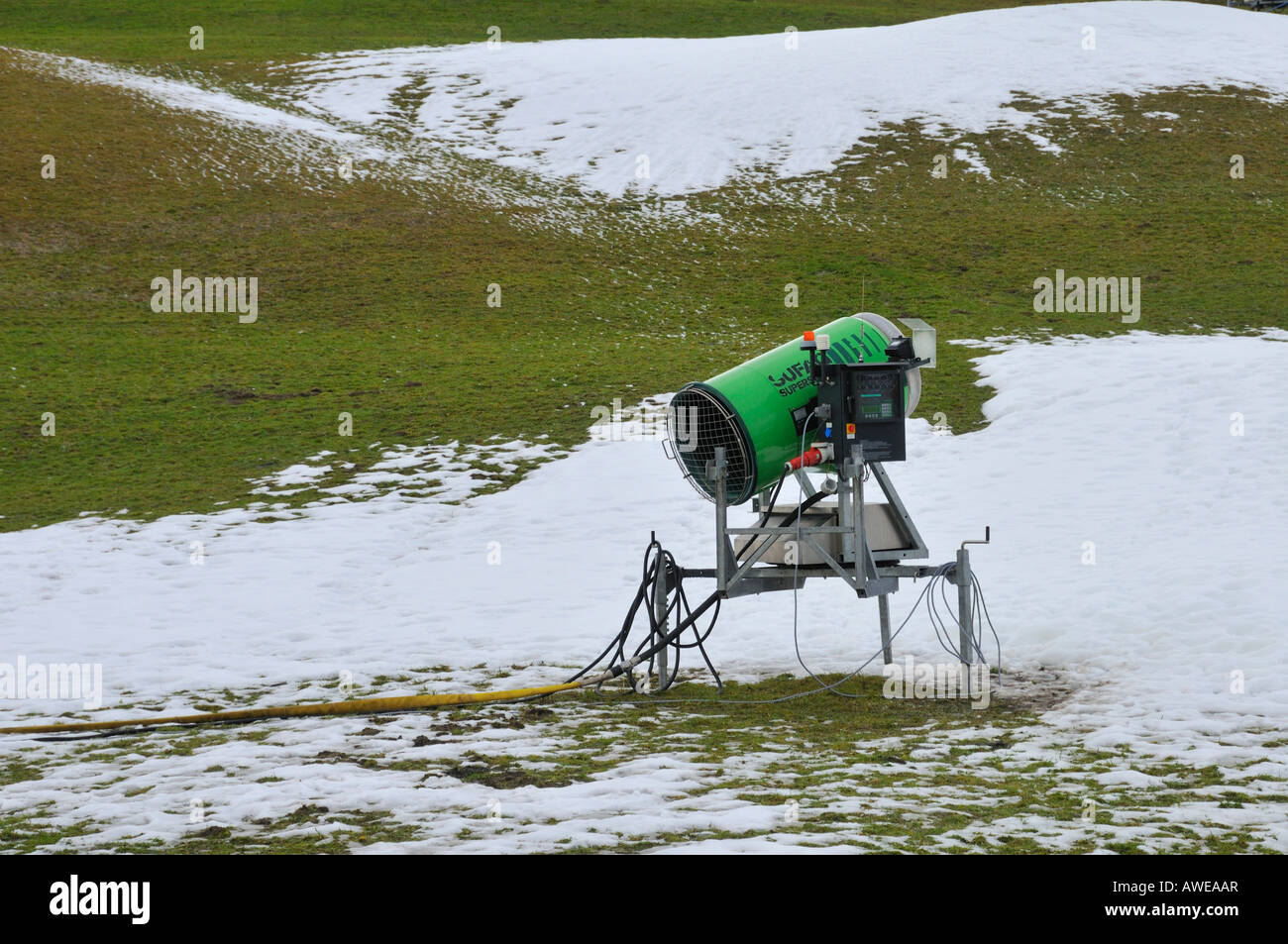 Cannons mobile hi-res stock photography and images - Alamy