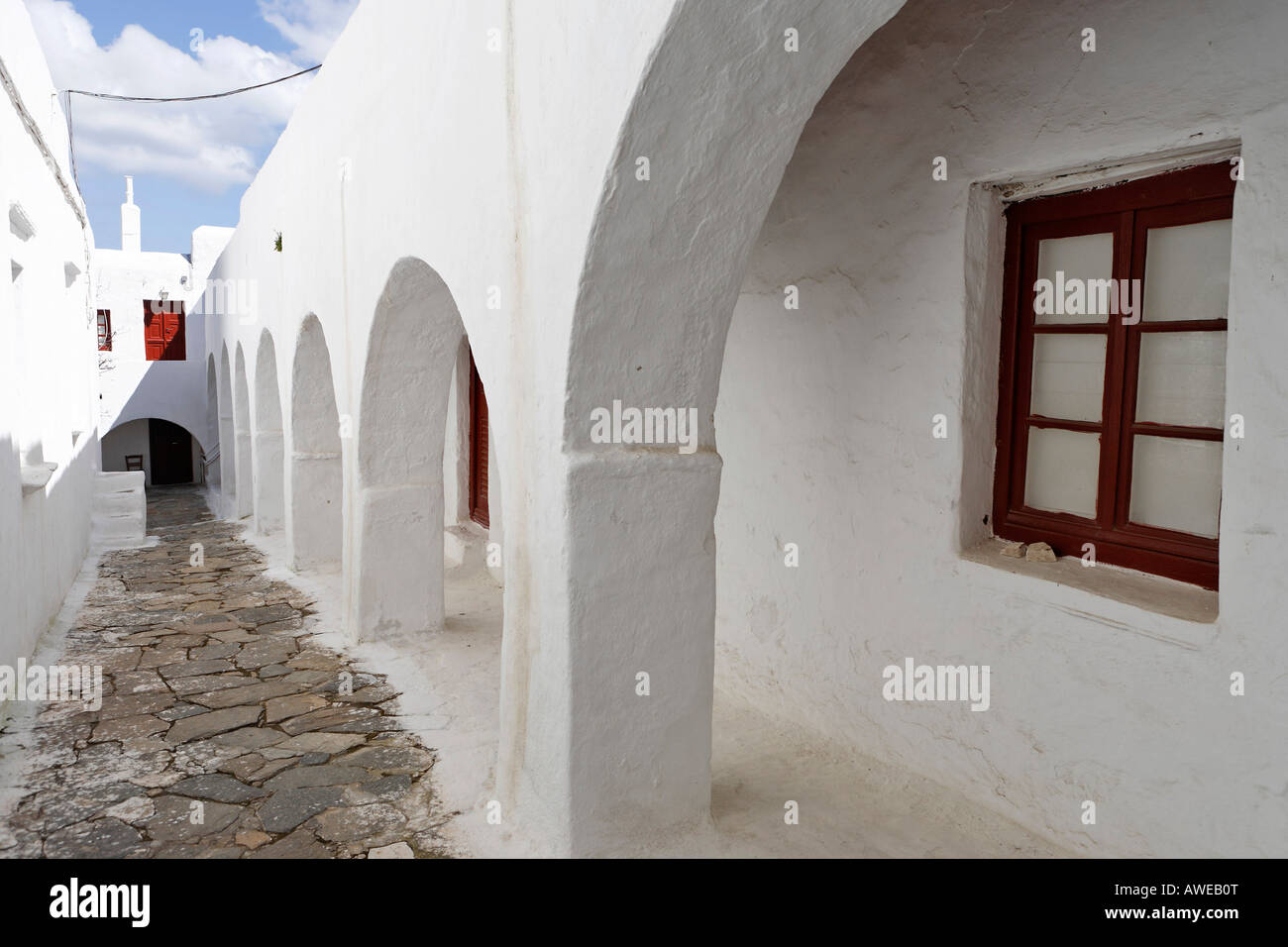 Monk cells at the Panajia-Tourliani monastery, Ano Mera, Myconos ...