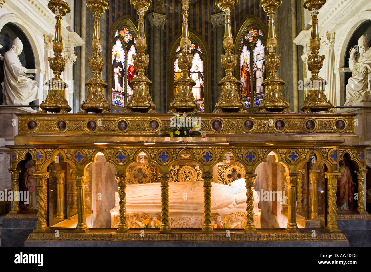 Tomb of S. Catherine of Siena, Santa Maria sopra Minerva Church (Gothic ...