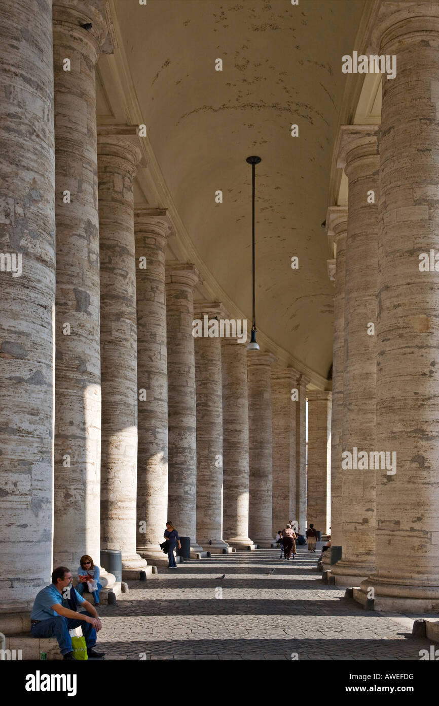 Rome italy colonnade architecture hi-res stock photography and images ...