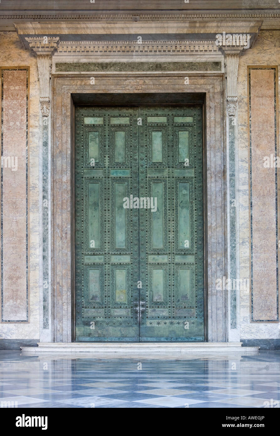 Lateran basilica doors hi-res stock photography and images - Alamy