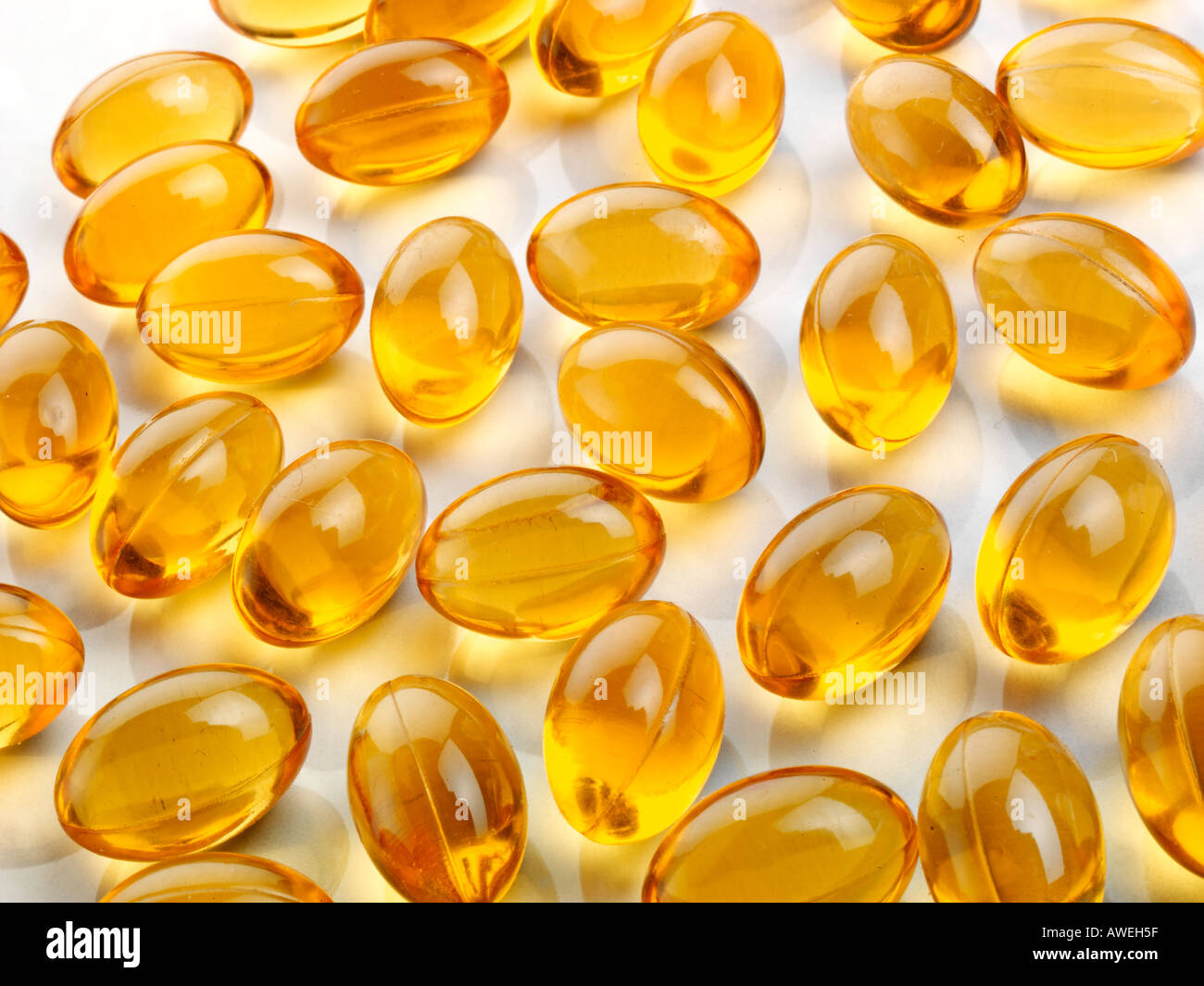 EVENING PRIMROSE OIL CAPSULES Stock Photo - Alamy