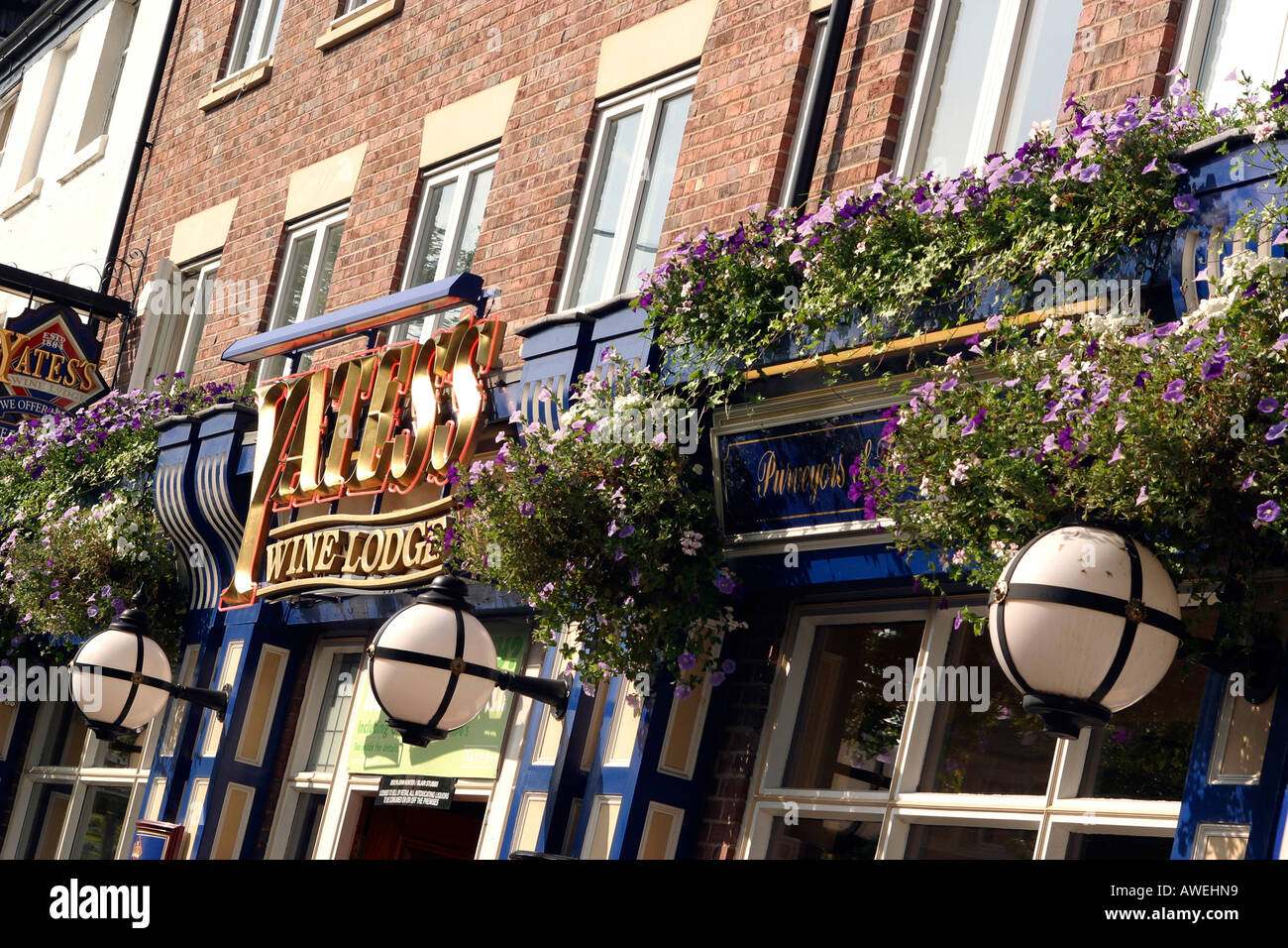 Yates wine lodge hi-res stock photography and images - Alamy