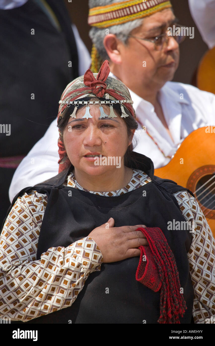 Chilean traditional costumes hi-res stock photography and images - Alamy