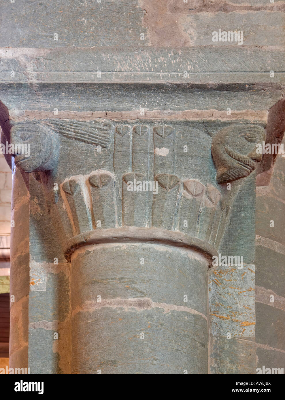 Romanesque columns hi-res stock photography and images - Alamy