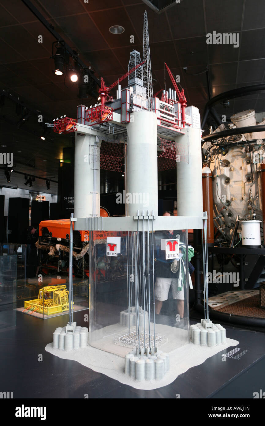 Model of an offshore oil rig, Petroleum Museum, Stavanger (European ...