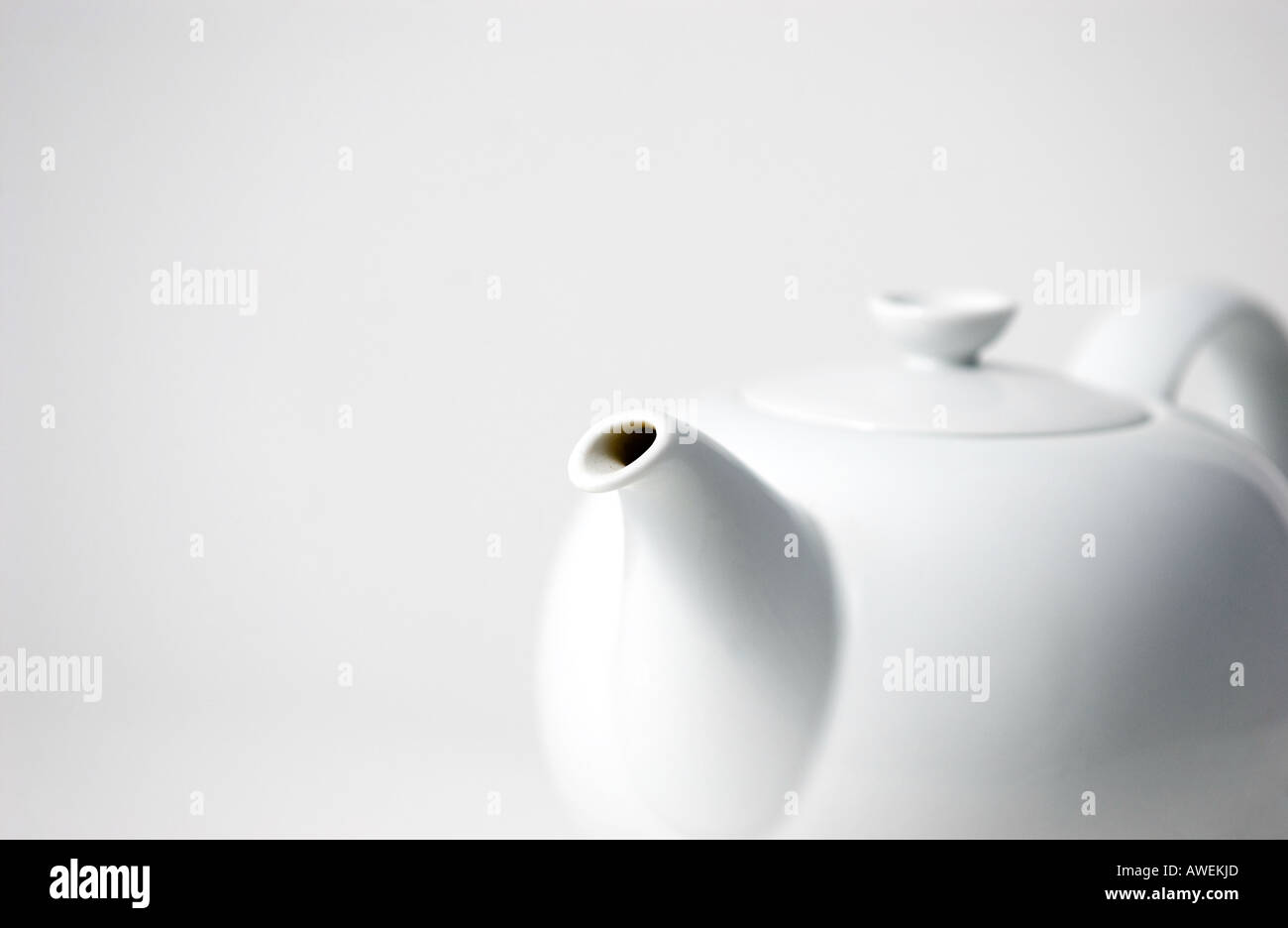 Iconic tea pot hi-res stock photography and images - Alamy