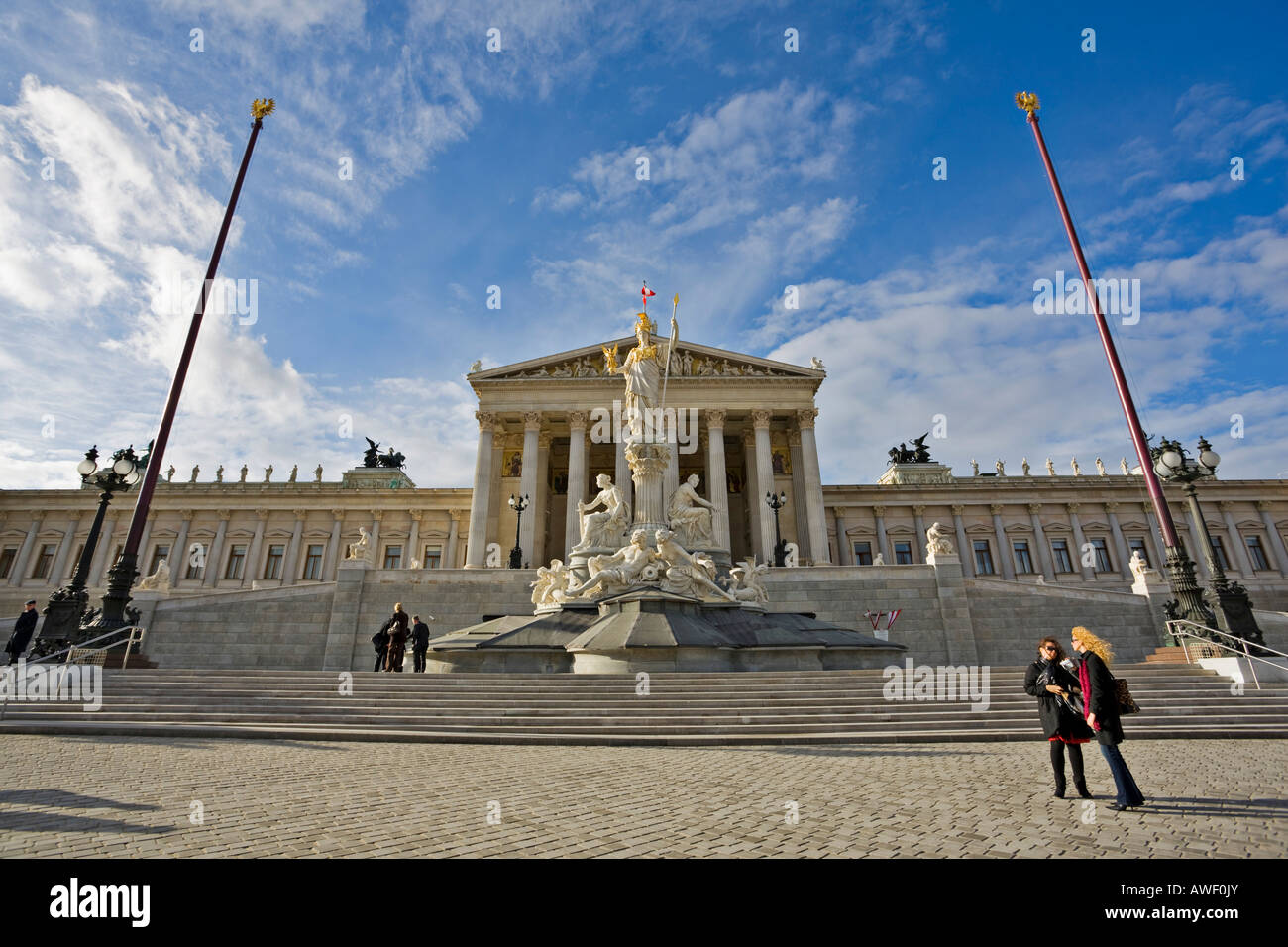 Athena statue in front of the parliament building, Vienna, Austria ...
