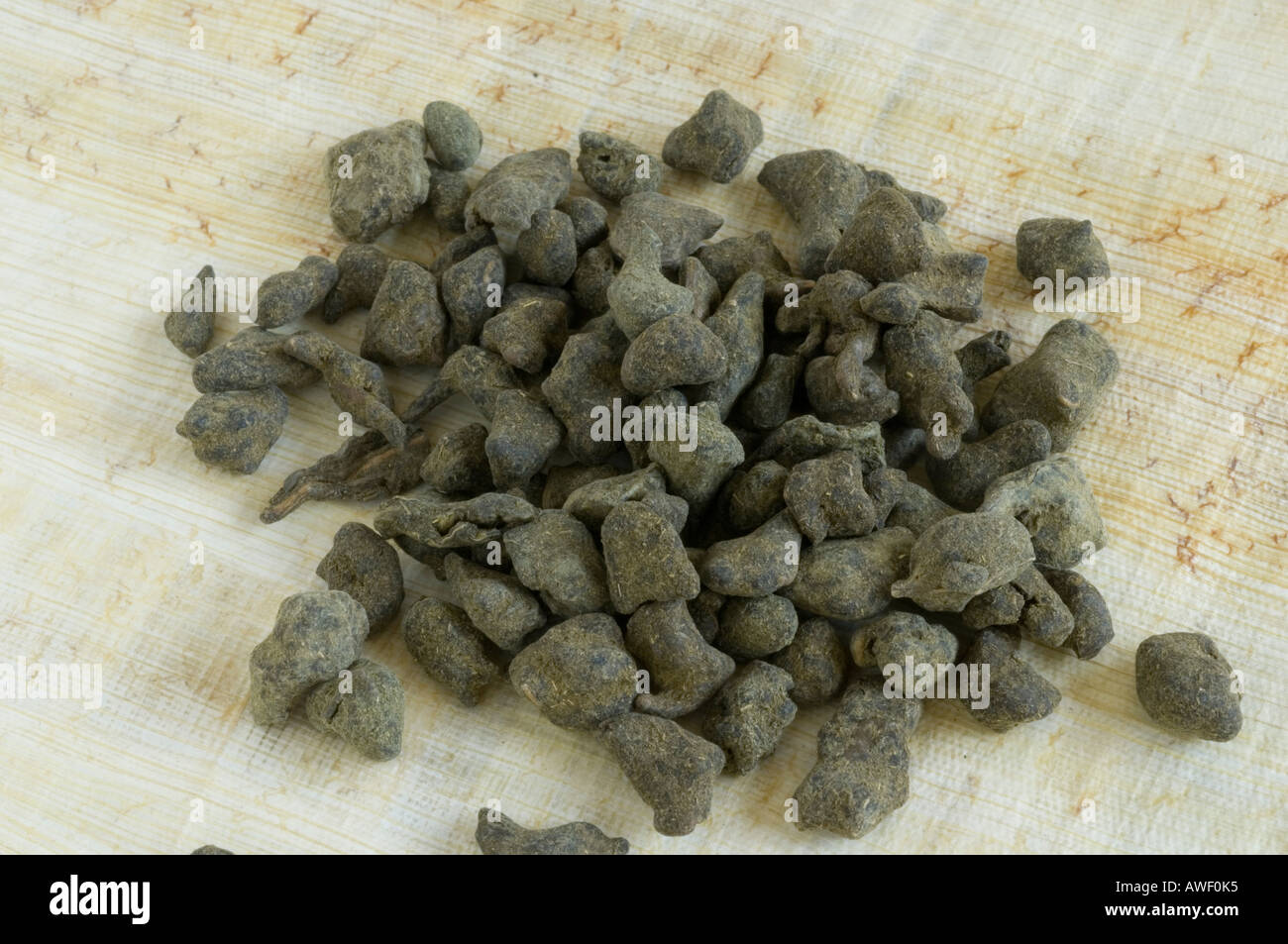 Gunpowder green tea pellets in closeup Stock Photo - Alamy
