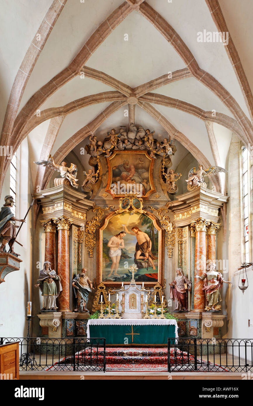 Altar altarpiece hi-res stock photography and images - Alamy