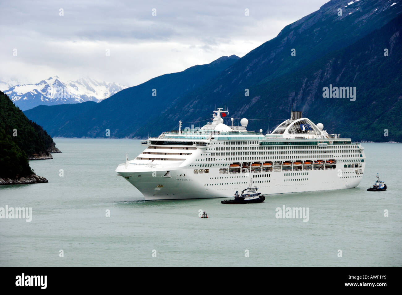 Skagway alaska dawn princess cruise hi-res stock photography and images ...