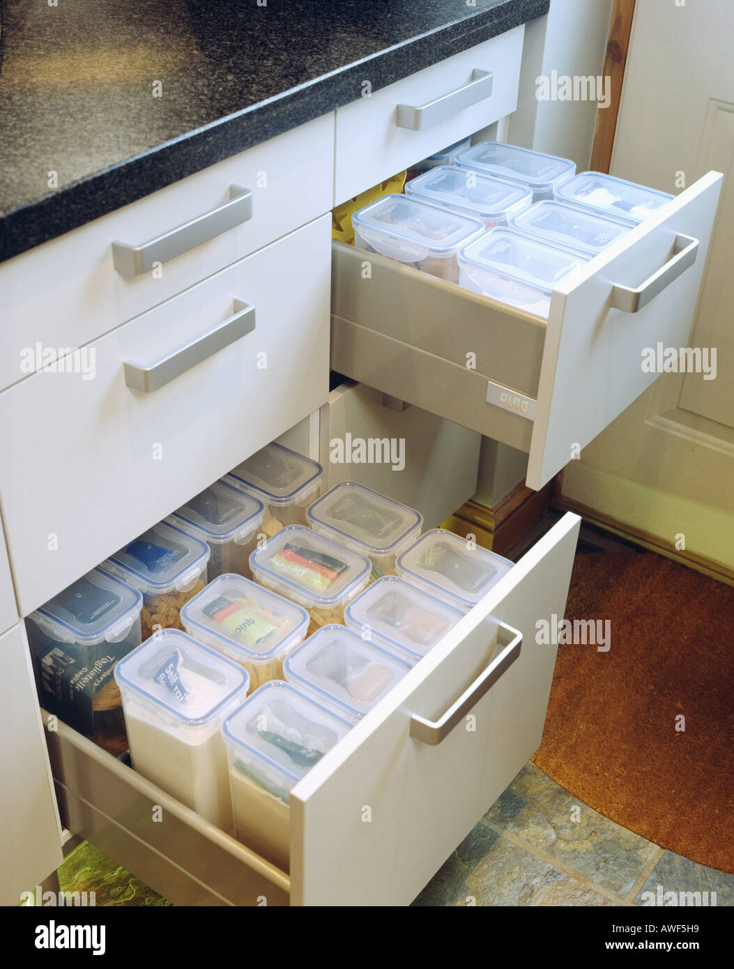 Kitchen Drawer storage Stock Photo - Alamy