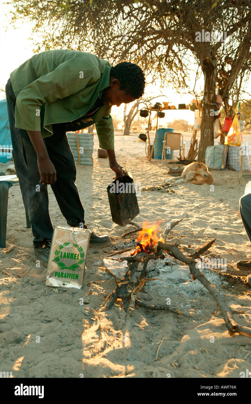 Starting fire hi-res stock photography and images - Alamy