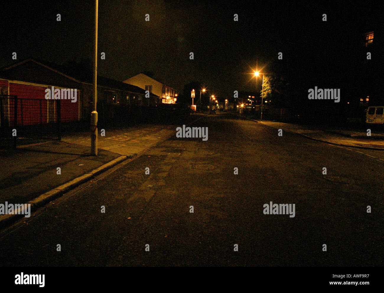 London England Street at Night Stock Photo - Alamy