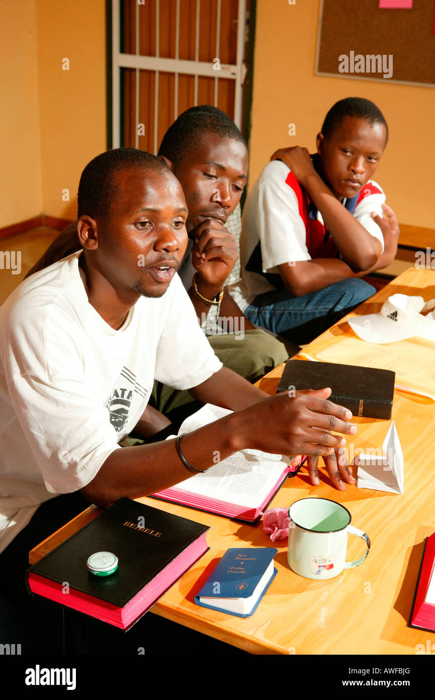 Bible class hi-res stock photography and images - Alamy