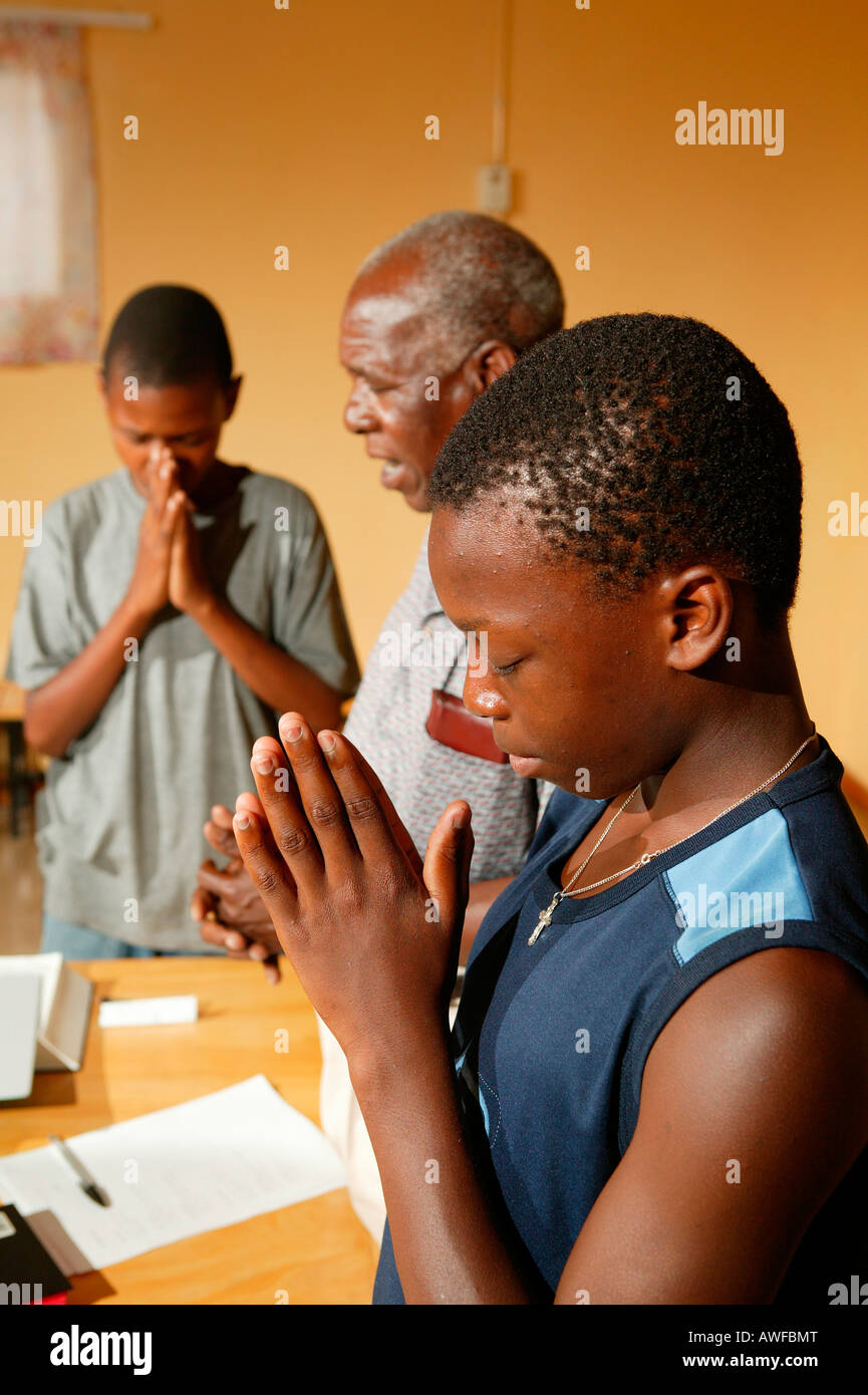 Bible class hi-res stock photography and images - Alamy