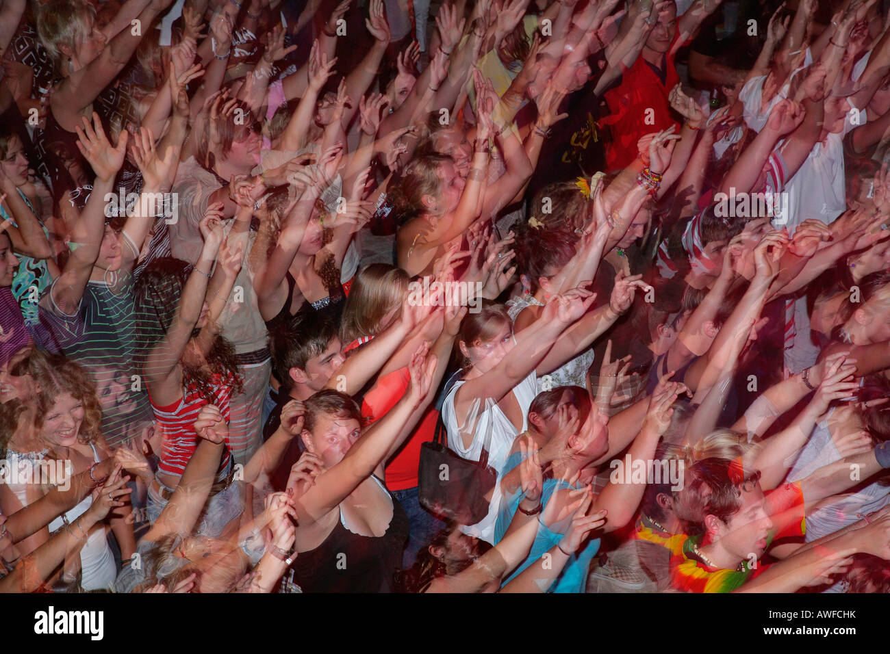 Reggae music audience hi-res stock photography and images - Alamy