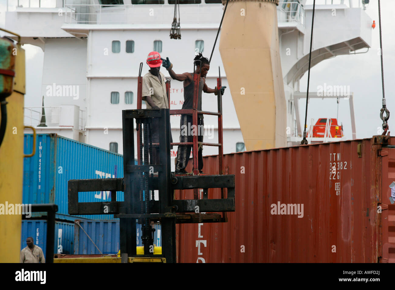 Loading containers at John Fernandes transshipment port in Georgetown ...