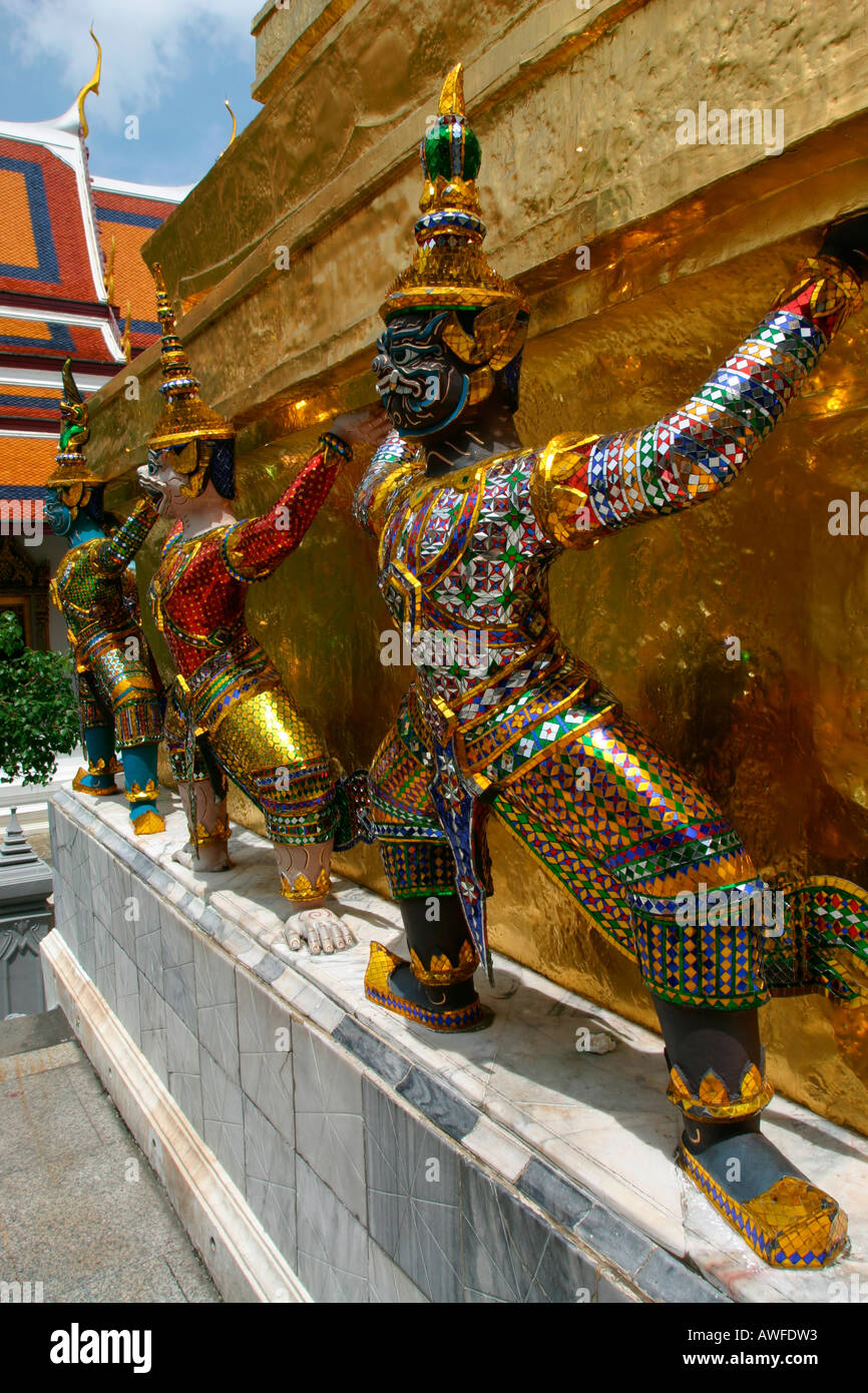 The statue of Demon (Yaksha), character from the Ramakien epic at ...