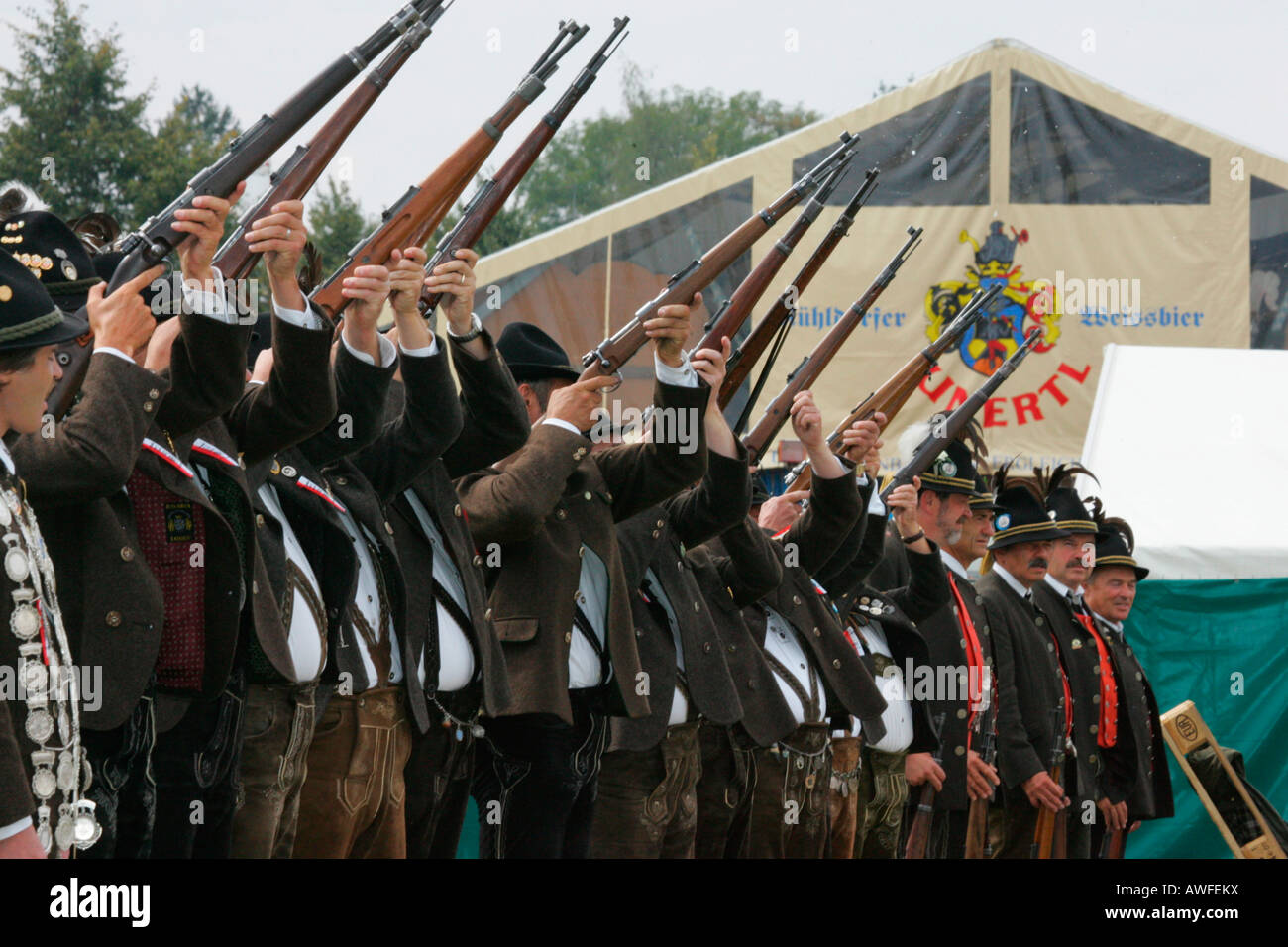 Firing line of the guns hi-res stock photography and images - Alamy