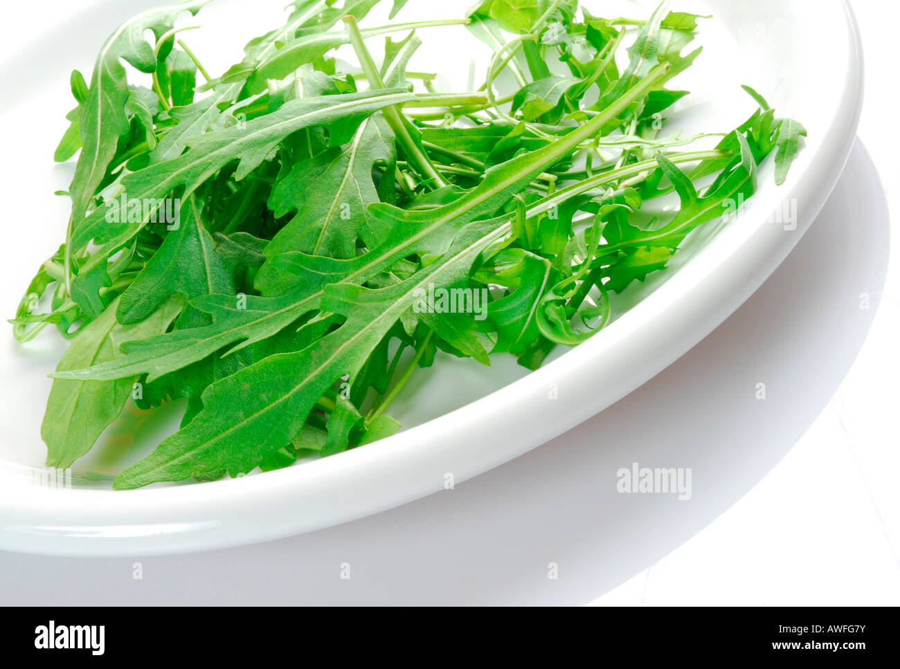 Rucolablaetter hi-res stock photography and images - Alamy