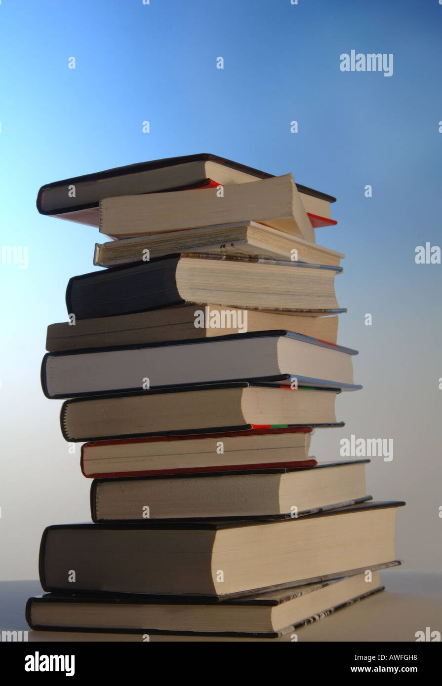 Books of various sizes hi-res stock photography and images - Alamy