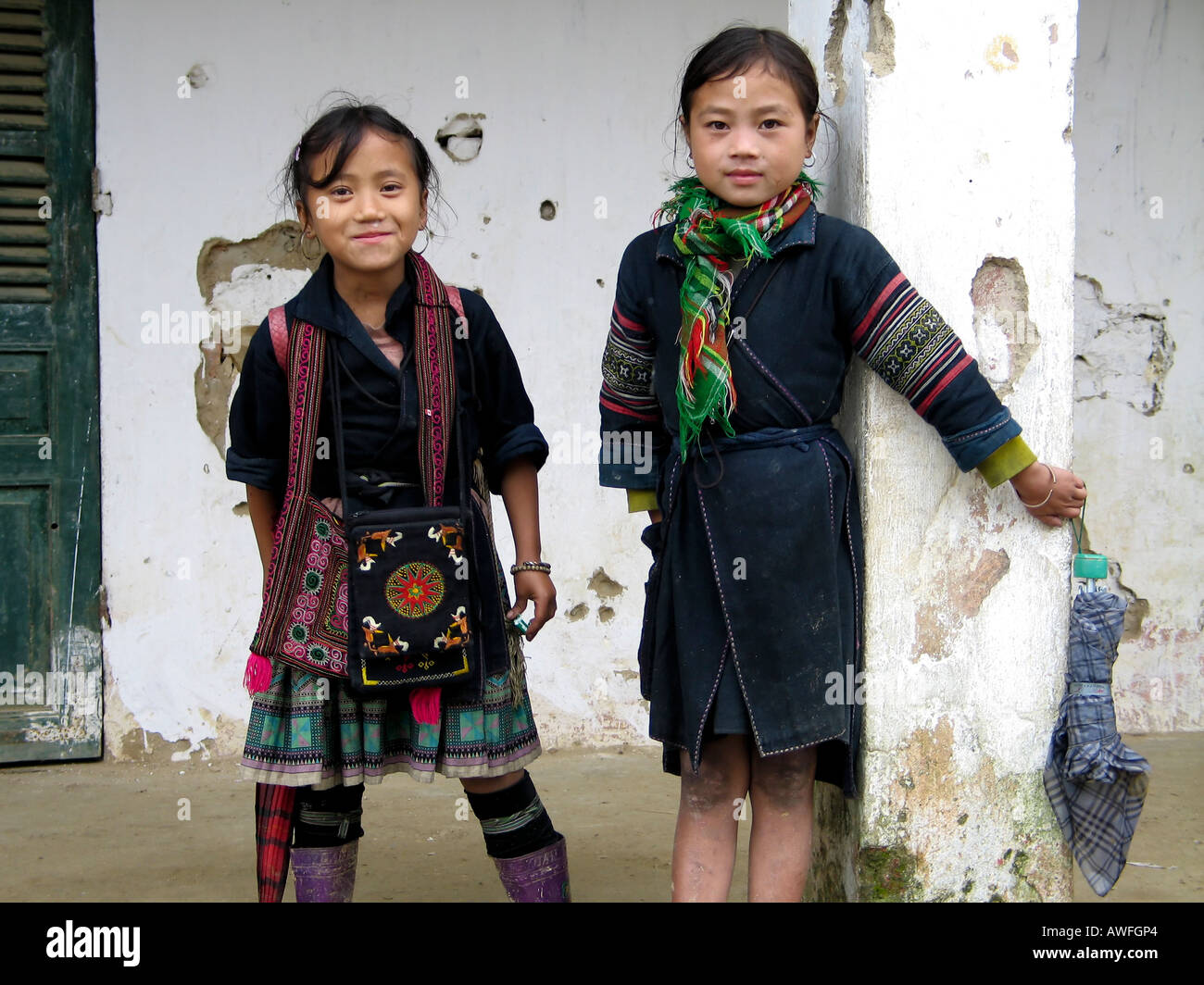 Hoang lien son mountain range hi-res stock photography and images - Alamy