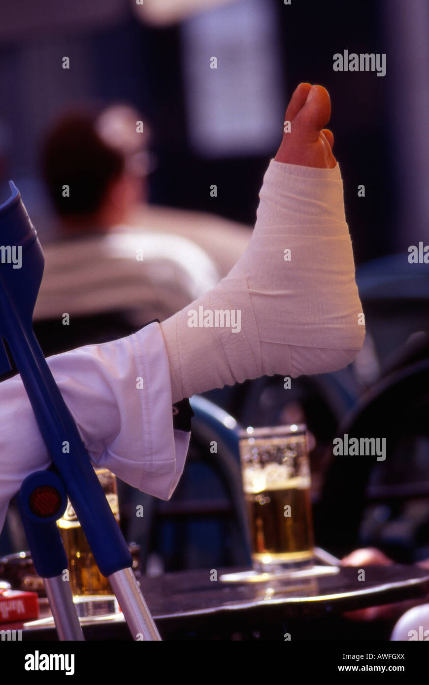 Bandaged ankle hi-res stock photography and images - Alamy