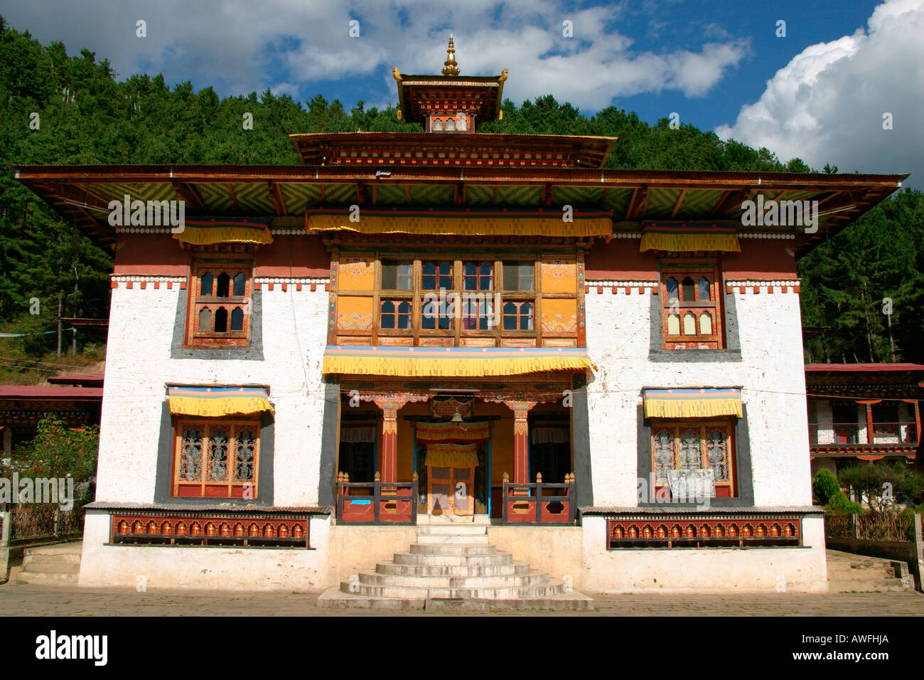 The school building in Bumthang, Bhutan Stock Photo - Alamy