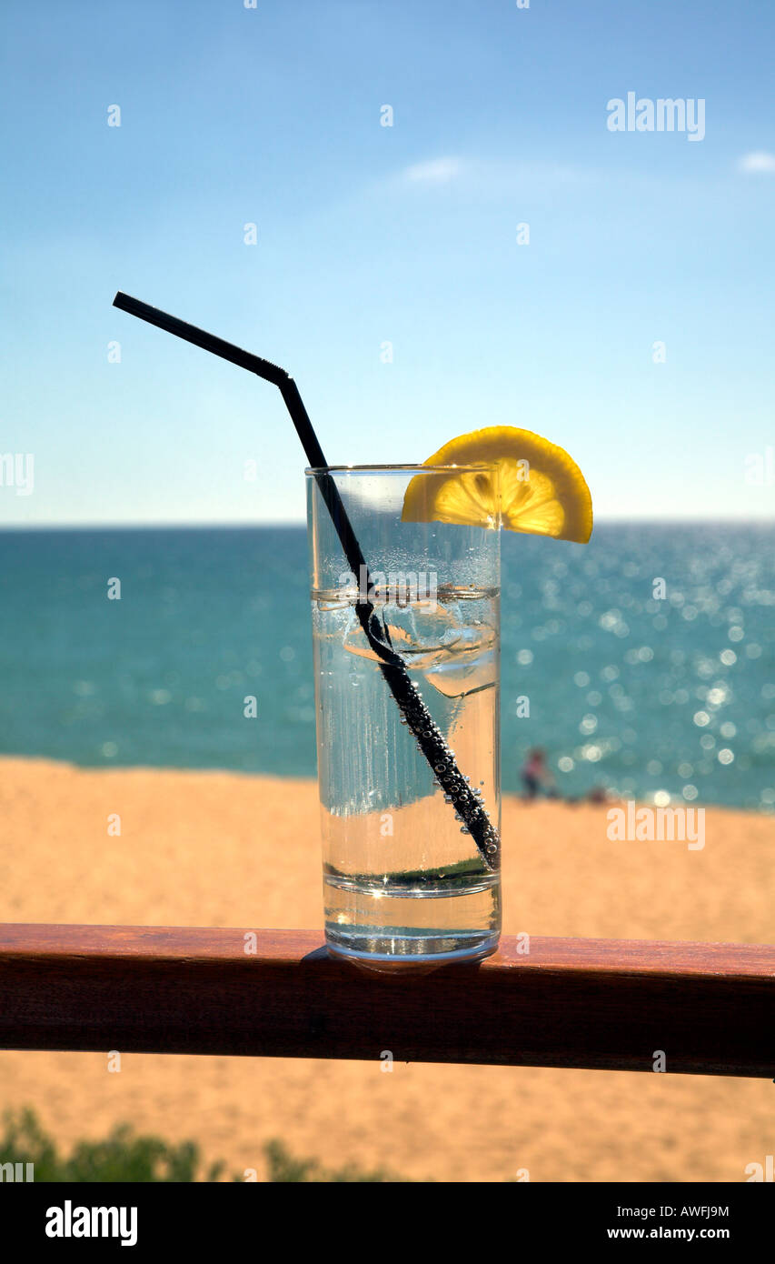 Citrus refresh refreshing quench quenching hi-res stock photography and ...