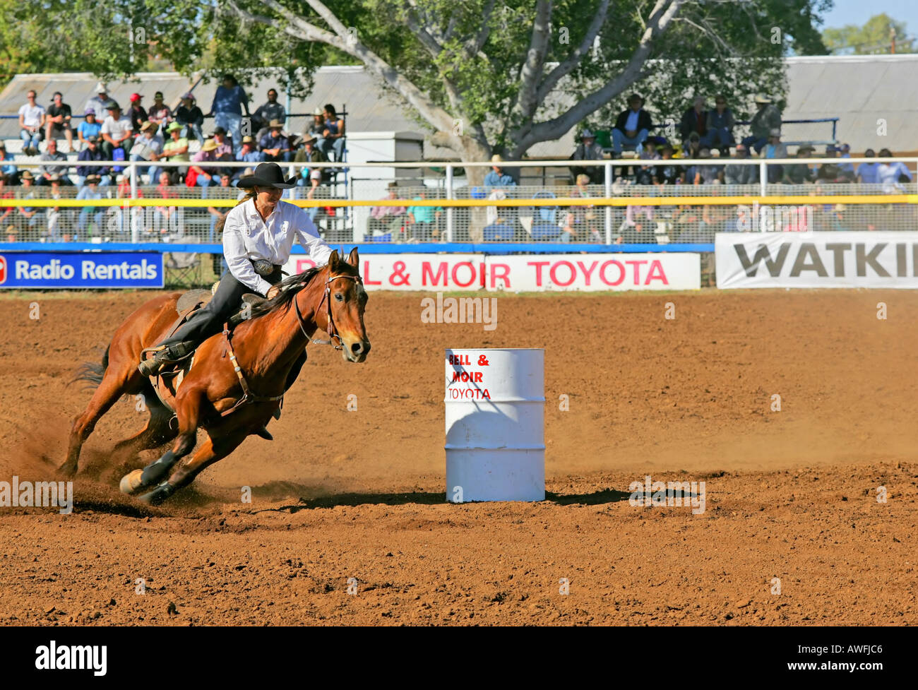 Barrel racing at Mt Isa rodeo Stock Photo - Alamy