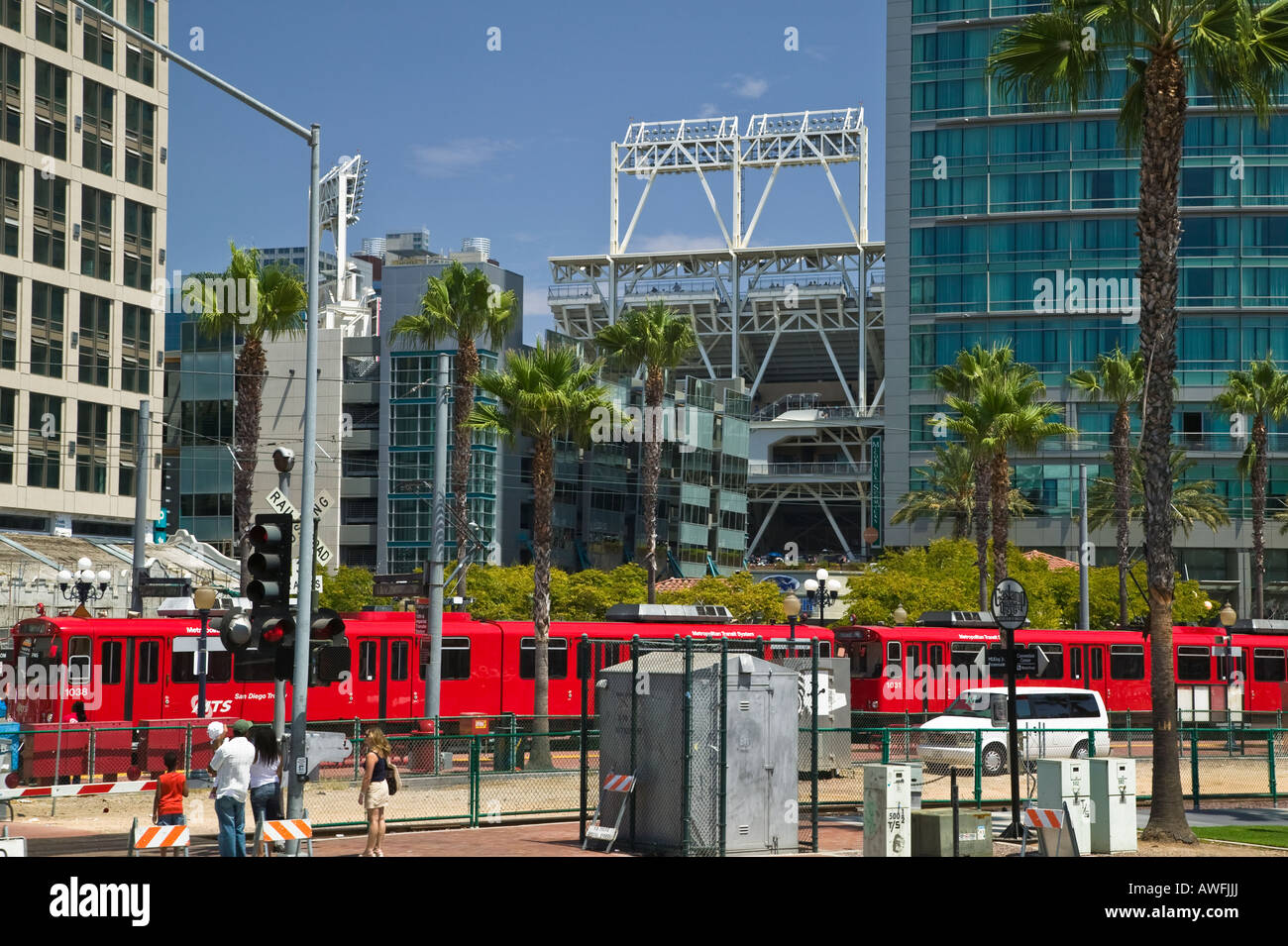 American commuter train hi-res stock photography and images - Alamy