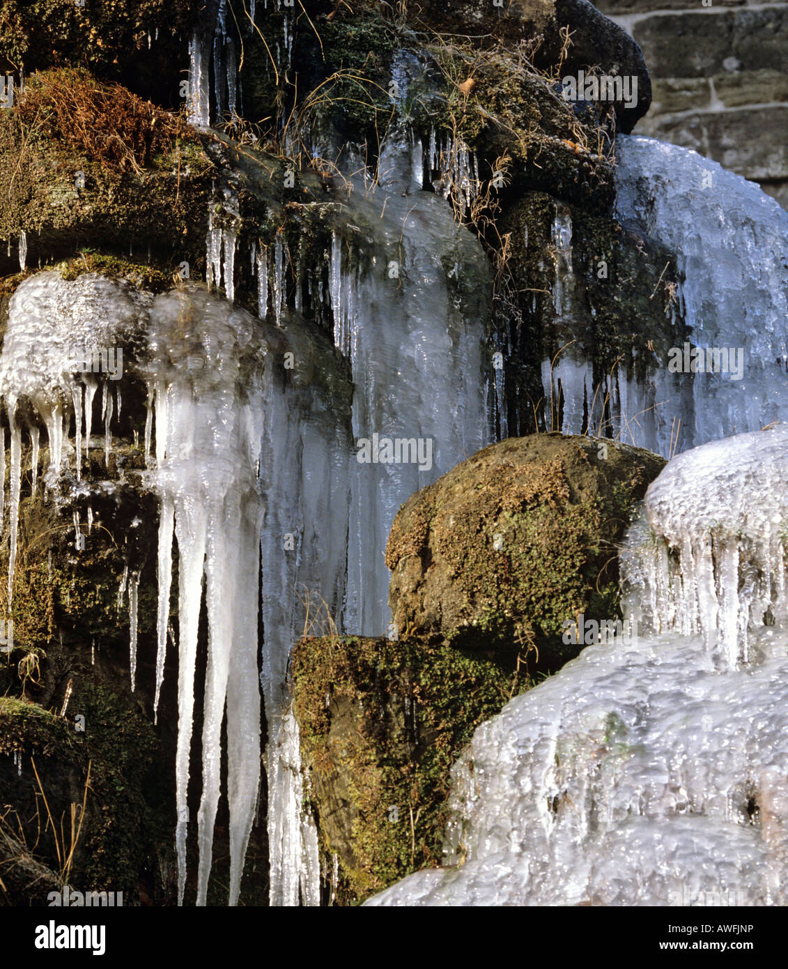 Frozen icicle waterfall hi-res stock photography and images - Alamy