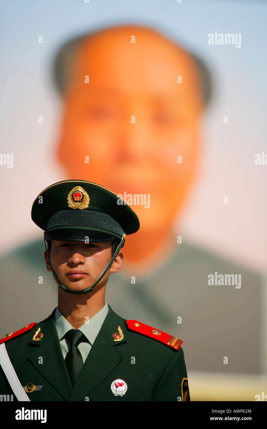 The huge portrait of Chairman Mao in Tianenmen Square, Beijing Stock ...