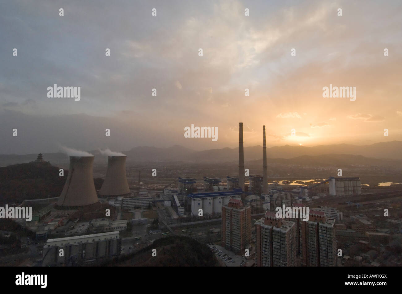 Pollution at coal-fired Jingneng power station in Beijing's western ...