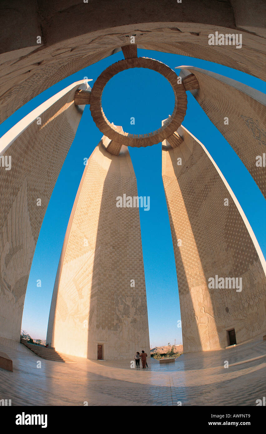 Inside the Russian Monument commemorating the building of the Aswan ...