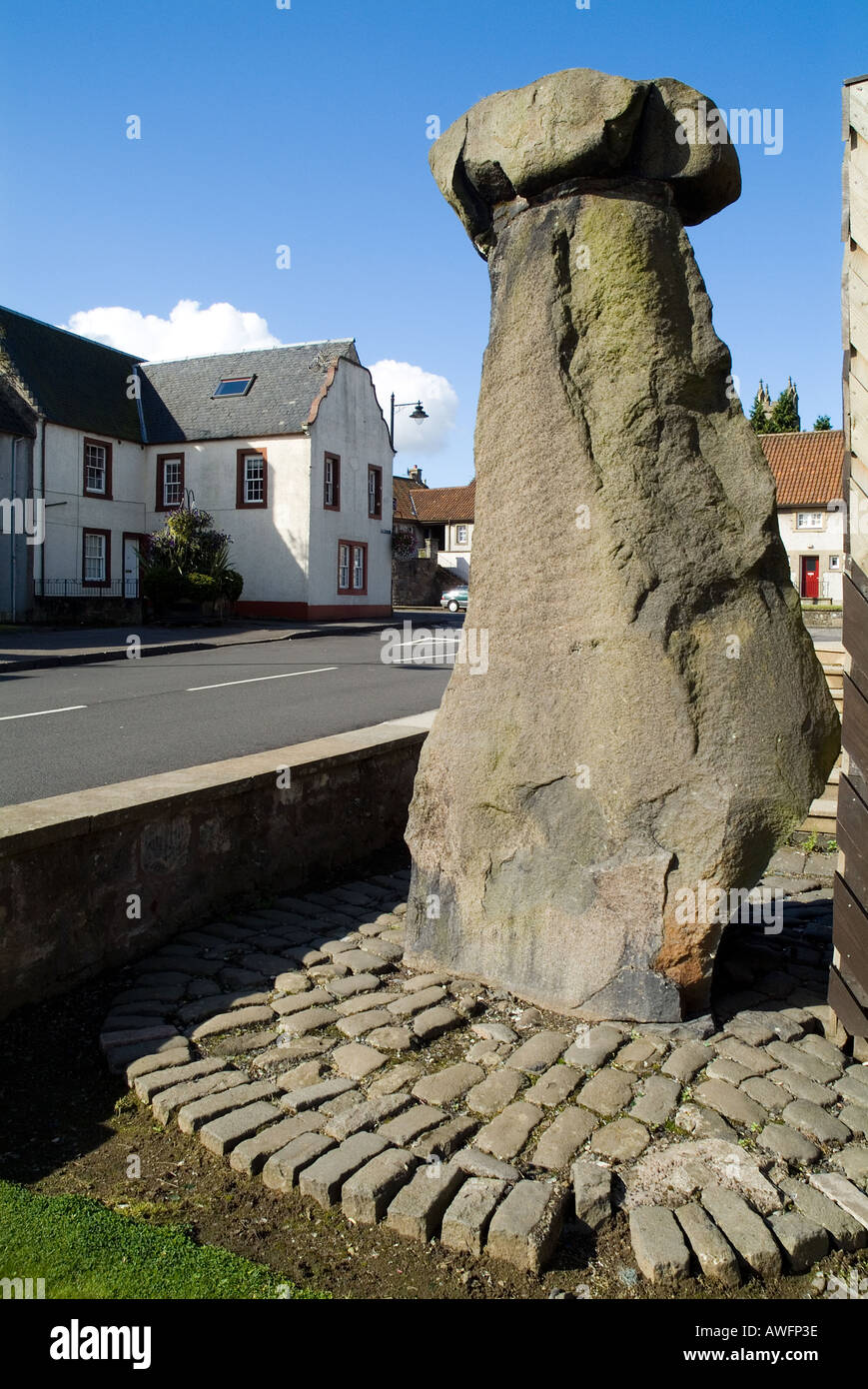dh CLACKMANNAN CLACKMANNAN Ancient standing Stone of Mannan prehistoric ...