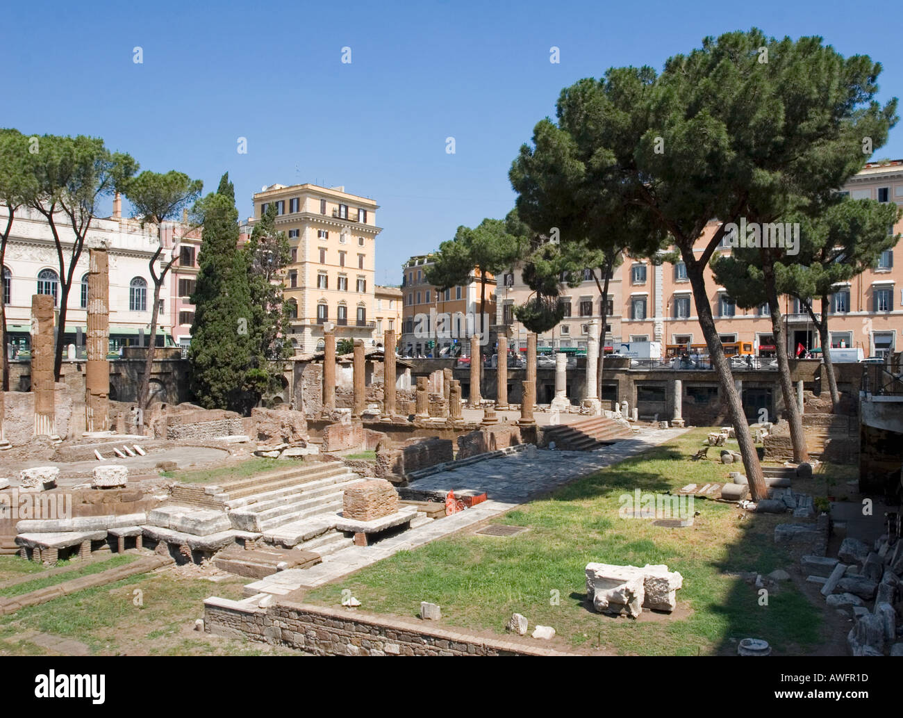 The temple complex ruins Piazza Argentina Piazza Argentina in the city ...