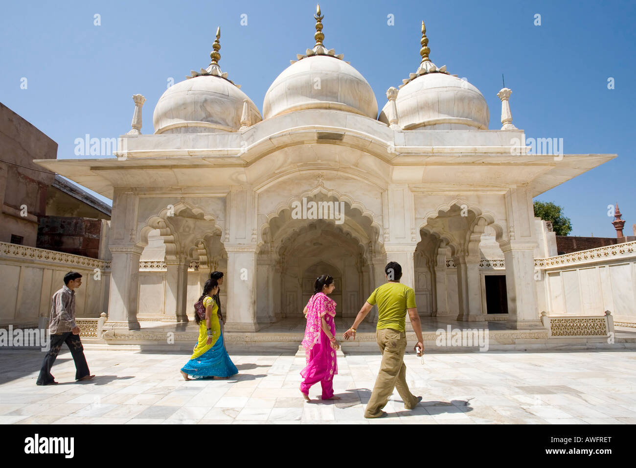 Moti masjid hi-res stock photography and images - Alamy