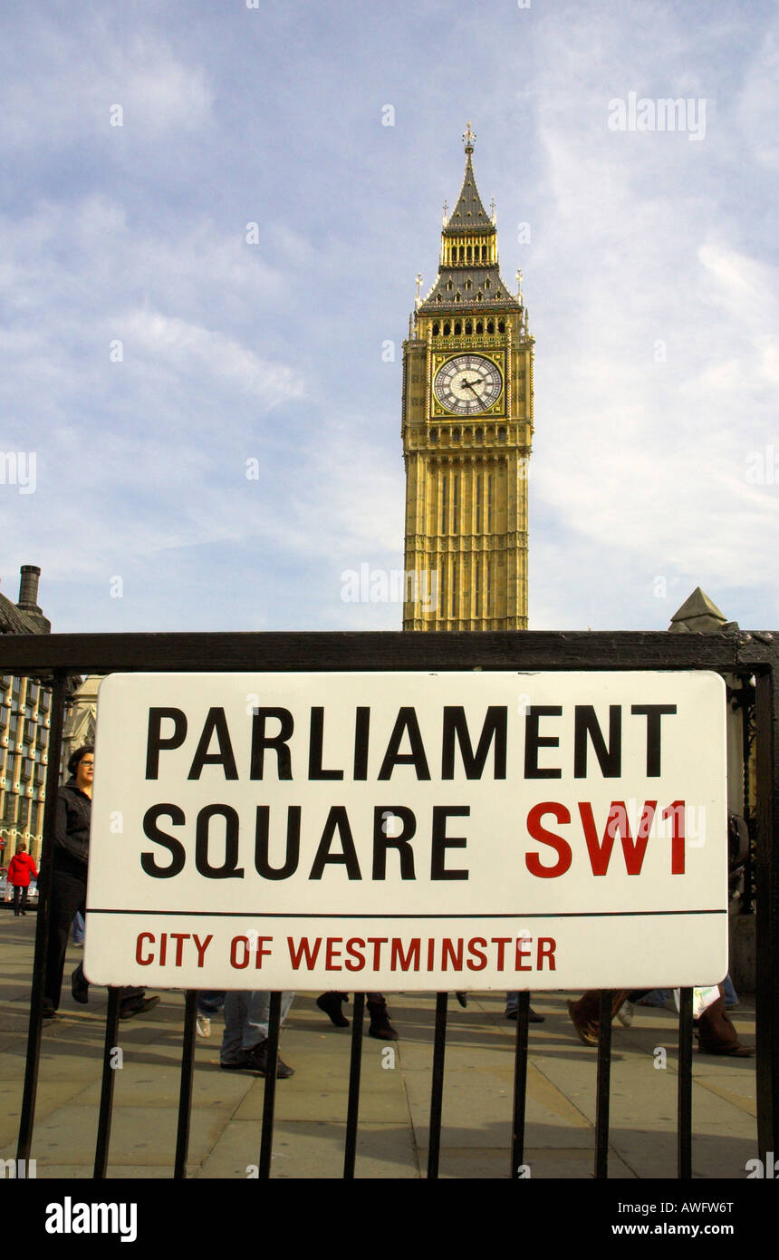 A view of Big Ben with the road sign for Parliament Square in the ...