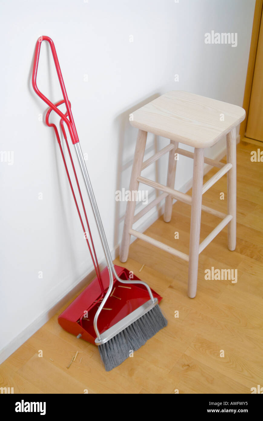 Household cleaning tools Stock Photo - Alamy