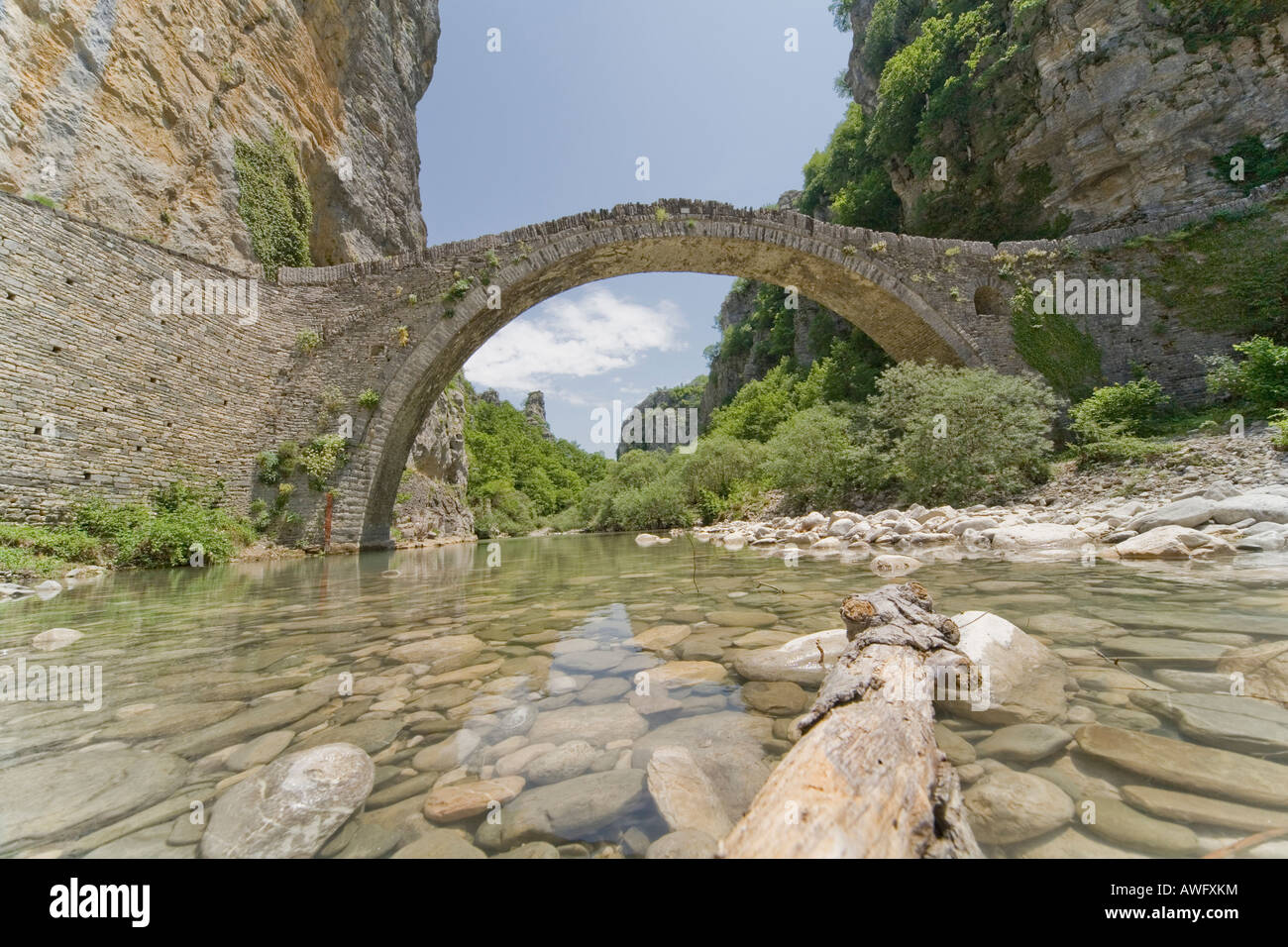 Rounded arch hi-res stock photography and images - Alamy