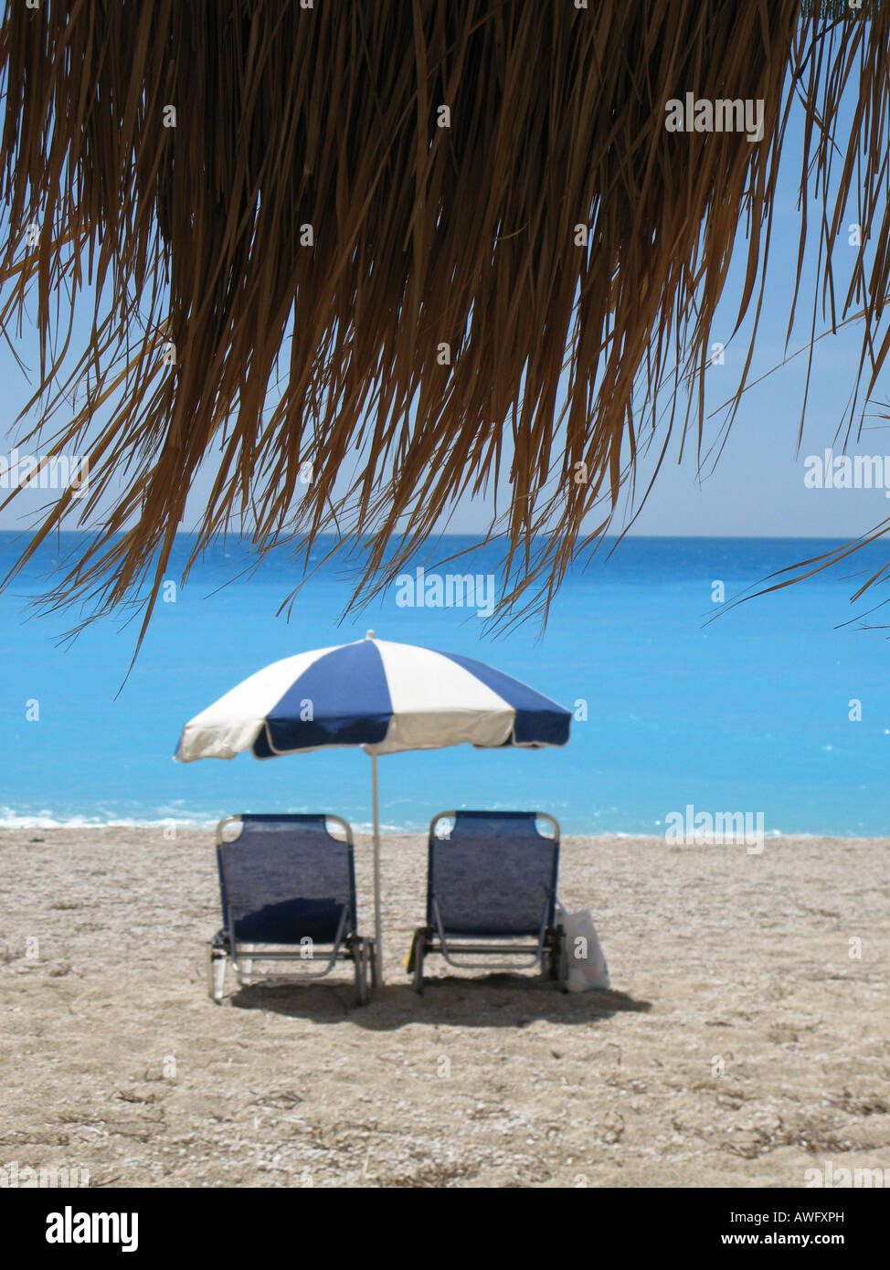 Feeling the heat beach hi-res stock photography and images - Alamy