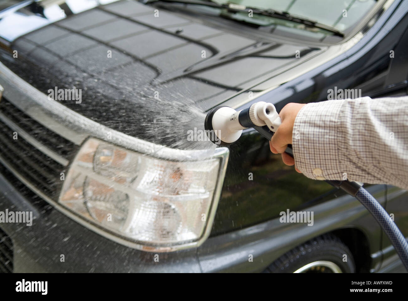 Washing a car Stock Photo - Alamy