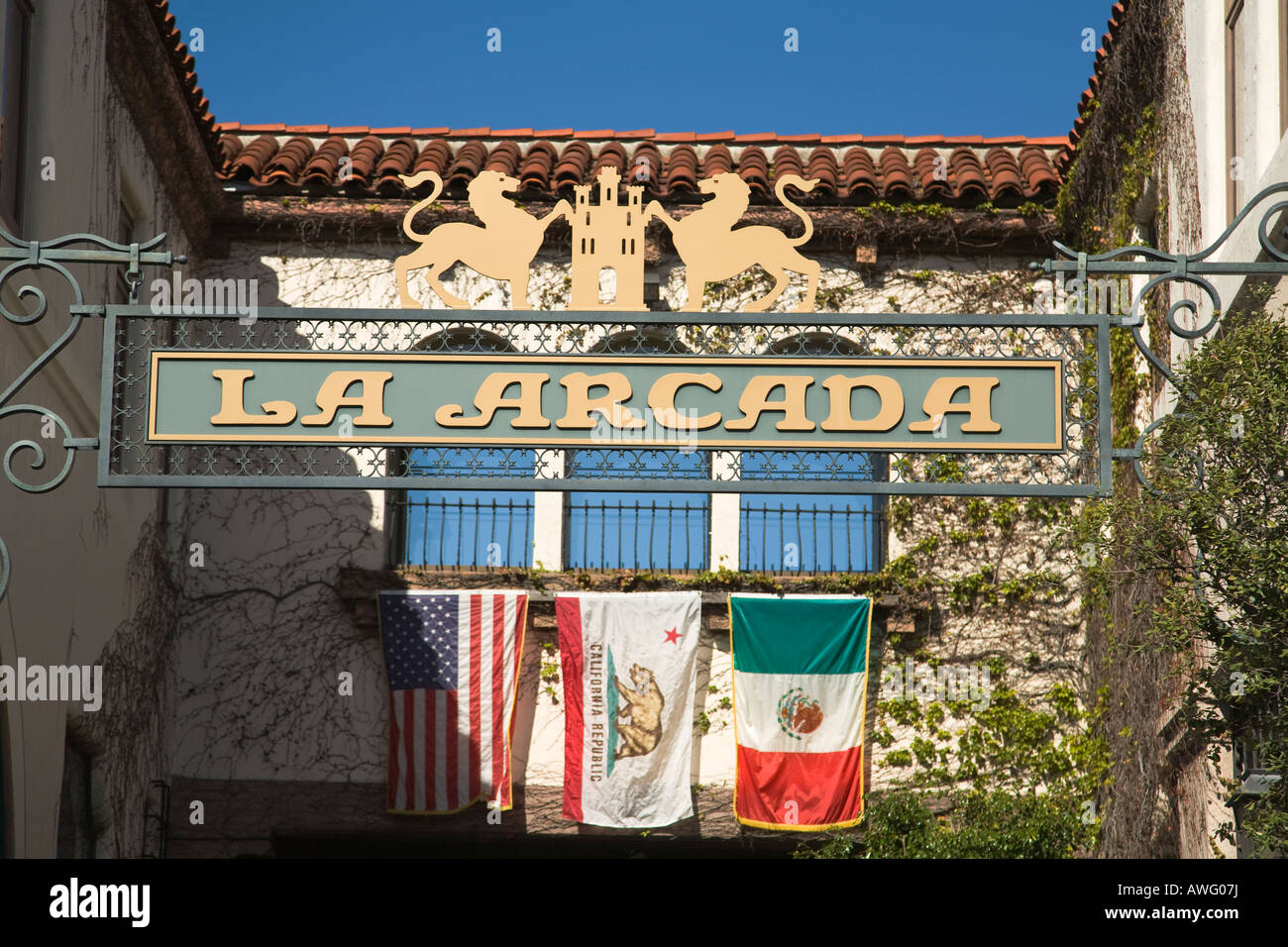 CALIFORNIA Santa Barbara Entrance to La Arcada outdoor shopping mall ...