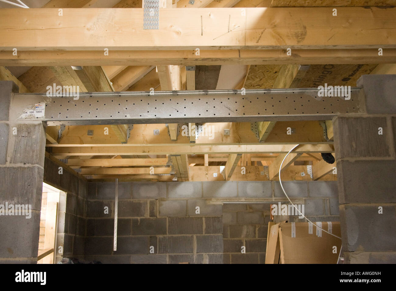 Galvanised Steel Lintel on an internal wall Stock Photo - Alamy