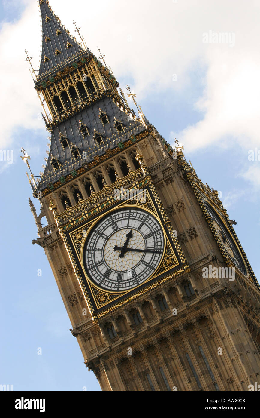 Closeup of world famous London tourist landmark attraction Big Ben ...