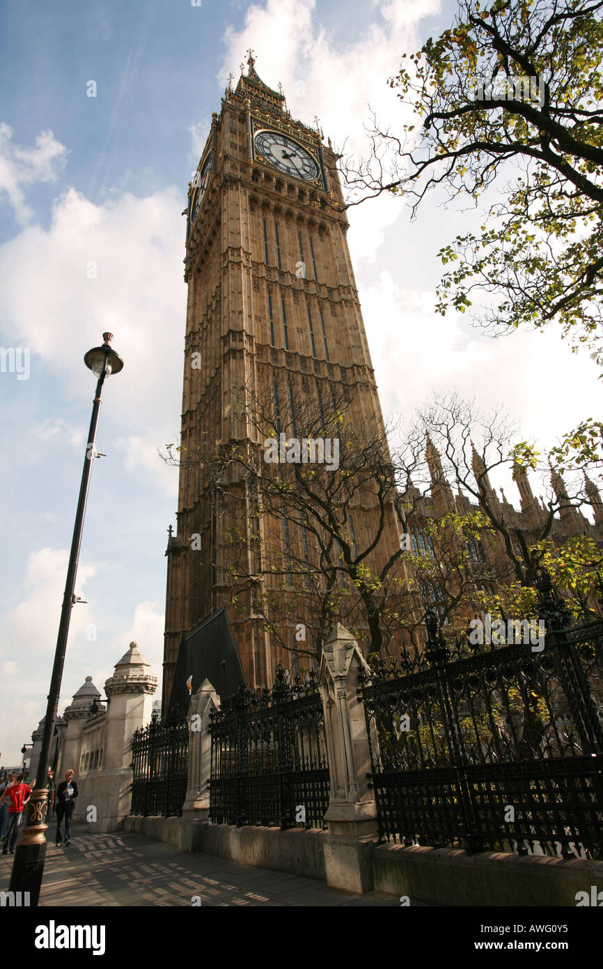 World famous London tourist landmark attraction Big Ben clock tower ...