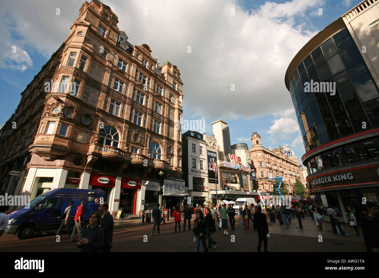 Londons west end theatre land hi-res stock photography and images - Alamy