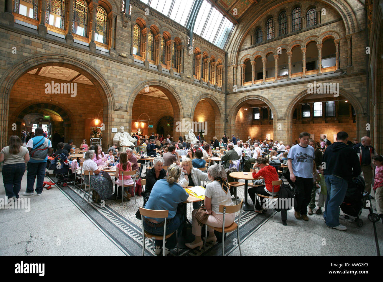 Tourists eat and drink in the cafe restaurant at the world famous ...